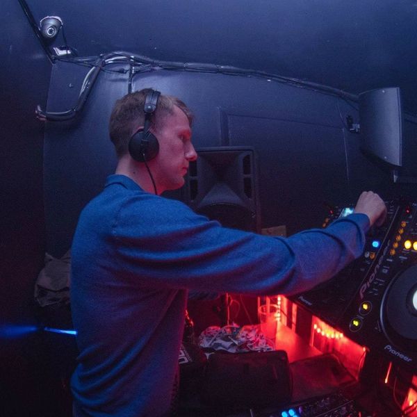 DJ Harry Paxton on Mixcloud Live | Mixcloud