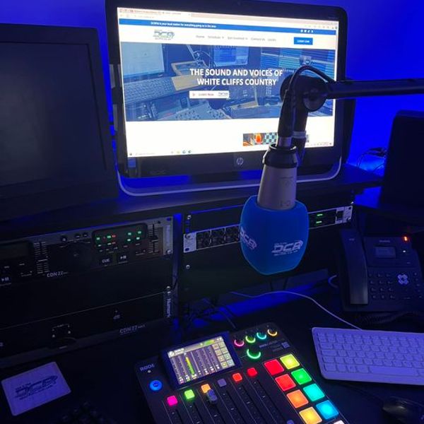 Matt DCRFM 104.9 FM on Mixcloud Live | Mixcloud