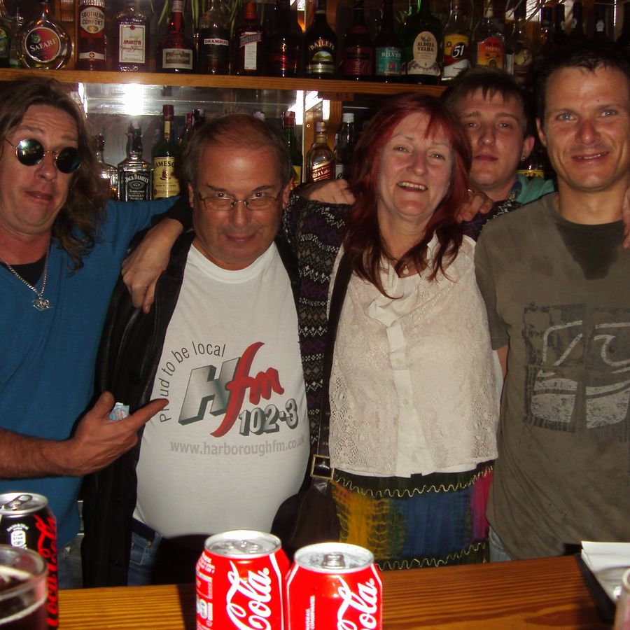 Stu Reeves and Kendall Sassoon's 102.3HFM Friday Night Rock Show ...