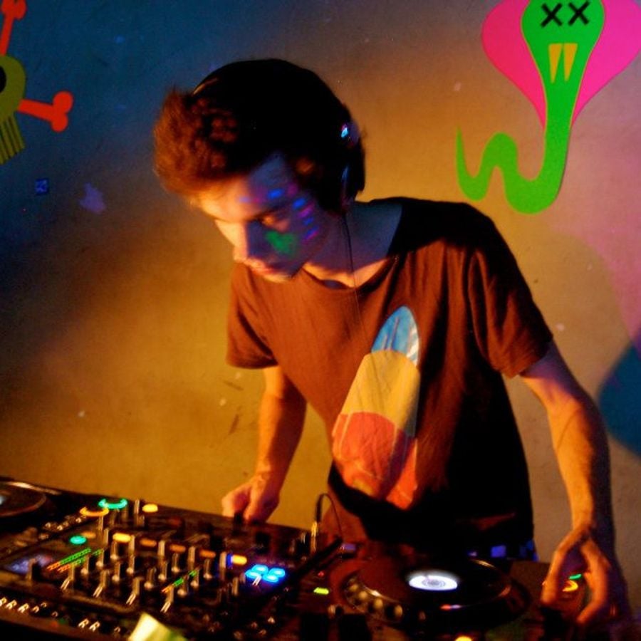 Mitch Black - Radio Yolo Mix @ Winston Kingdom by Basis Amsterdam ...