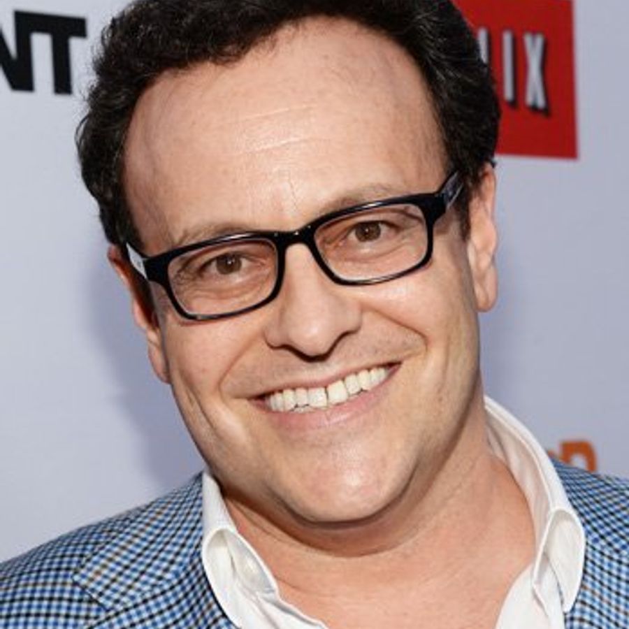 Mitch Hurwitz Interview by Flirt FM 101.3 | Mixcloud