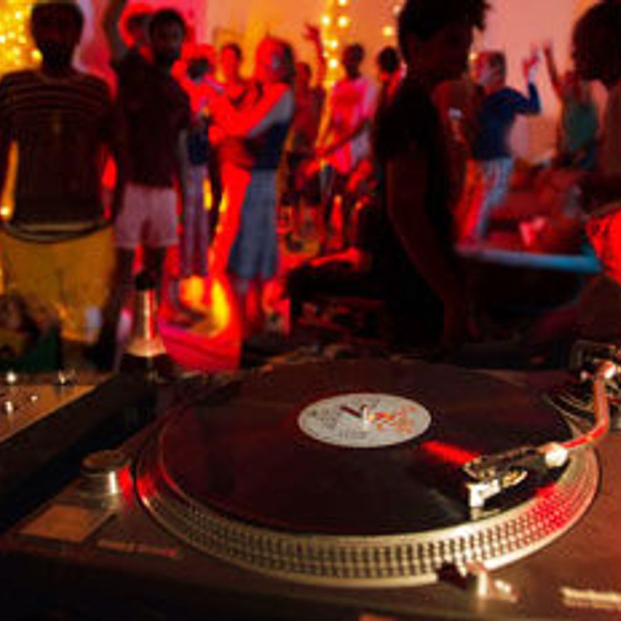 Bringing Down The House by DJ $arah B listeners | Mixcloud