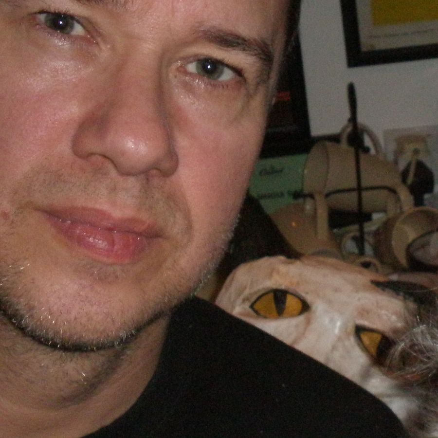 Mark Lamarr on the Kipper the cat show Cambridge 105 8th May 2012 by ...