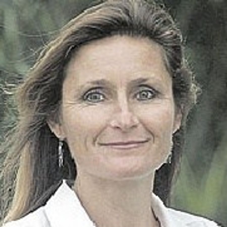 Joanne McCarthy wins Graham Perkin Journalist Of The Year Award 2012 by ...