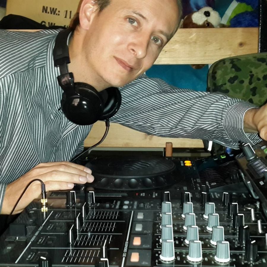 DJ Clint - Clap Your Hands by DjClint | Mixcloud