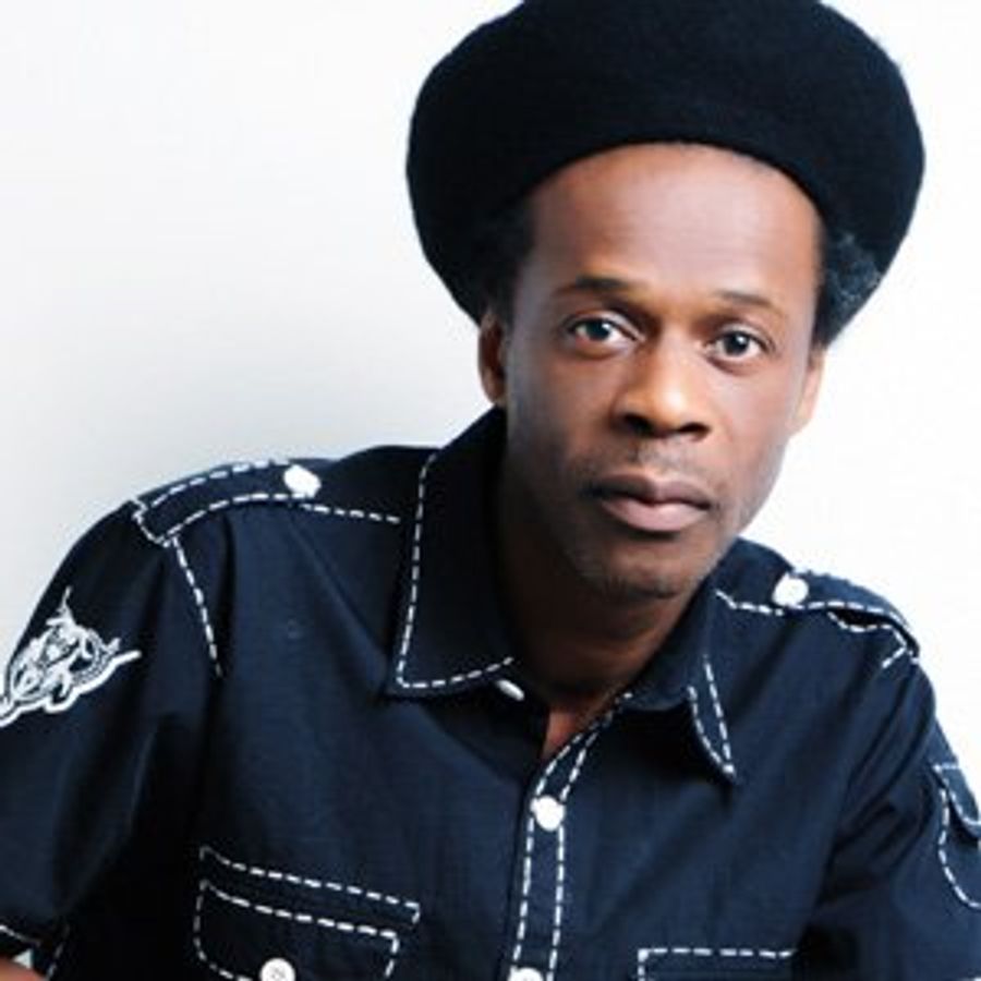 London based DJ Natty B is the award-winning presenter of ‘The Official ...